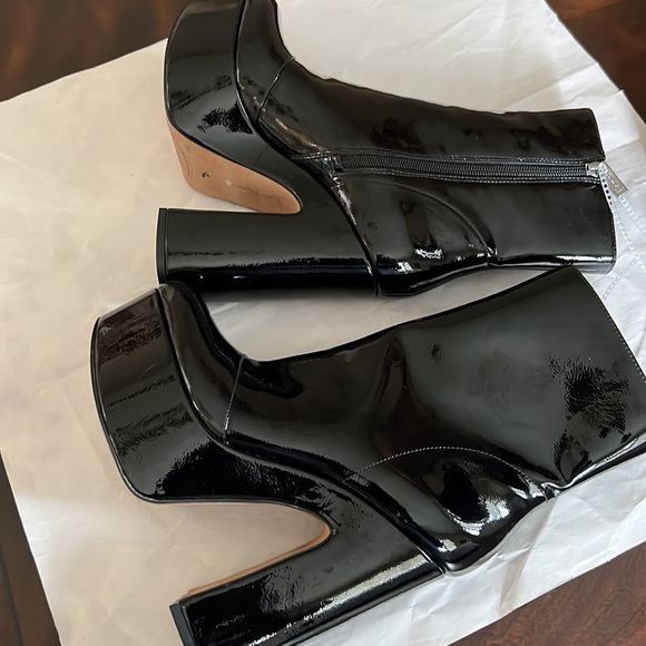 Jessica Simpson | Shoes | Jessica Simpson Madlaina Platform Bootie ...